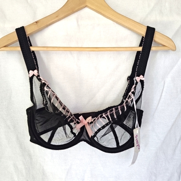 Freya | Intimates & Sleepwear | Freya Arabella Plunge Bra 3f Underwire ...